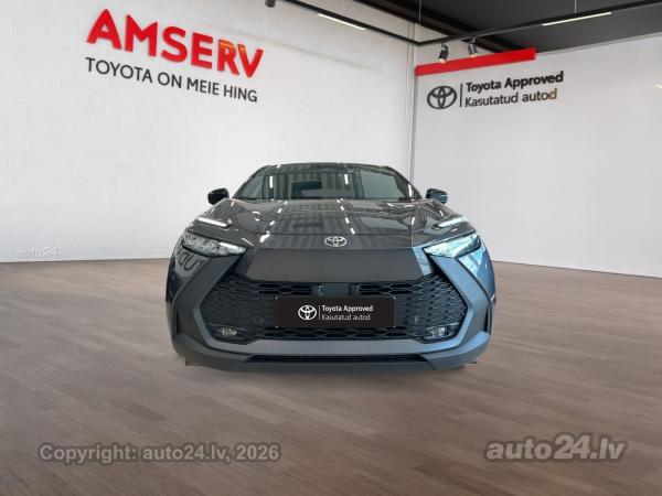 Pelēks Toyota C-HR 2025 Pērnava, ar dzinēja tilpumu 1.80 L un nobraukumu 25 tūkst. km par 28990 €, foto 5 vietnē AUTOMOTO.COM.LV