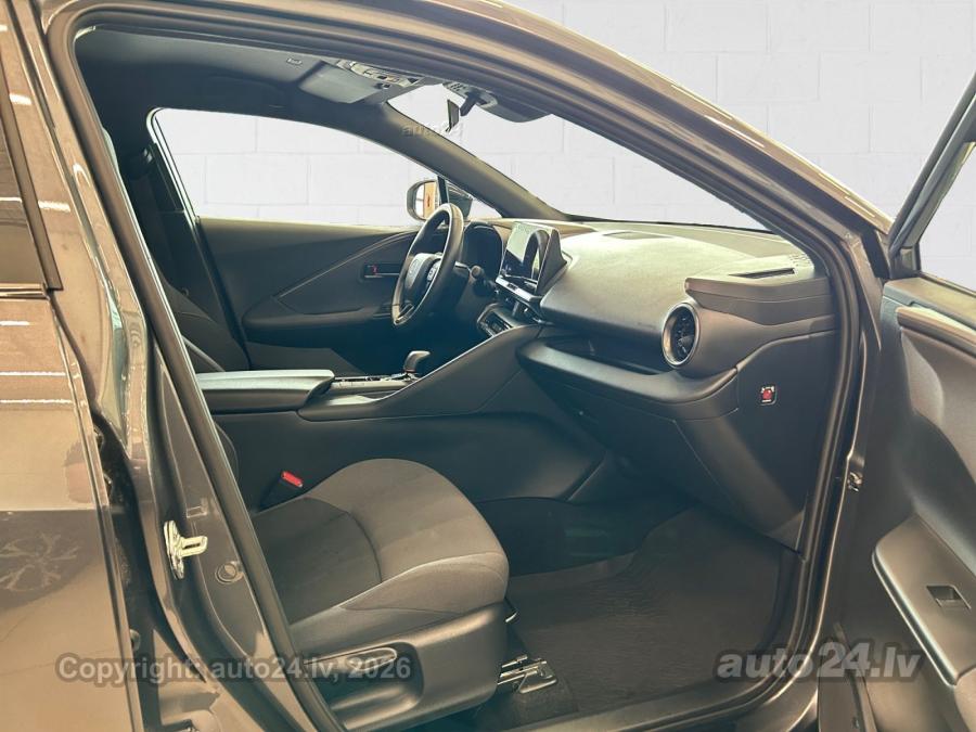 Серый Тойота C-HR 2025 в Пярну, объемом двигателя 1.80 л и пробегом 25 тыс. км за 28990 €, фото 7 на AUTOMOTO.COM.LV