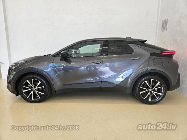 Серый Тойота C-HR 2025 в Раквере, объемом двигателя 1.80 л и пробегом 27 тыс. км за 29490 €, фото 3 на AUTOMOTO.COM.LV