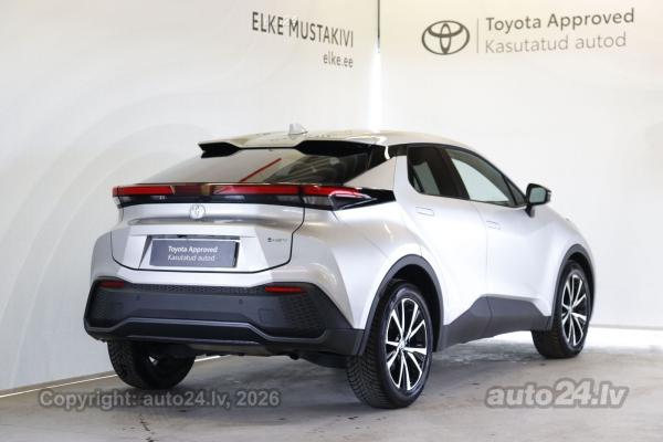 Pelēks Toyota C-HR 2025 Tallina, ar dzinēja tilpumu 1.80 L un nobraukumu 28 tūkst. km par 28700 €, foto 2 vietnē AUTOMOTO.COM.LV