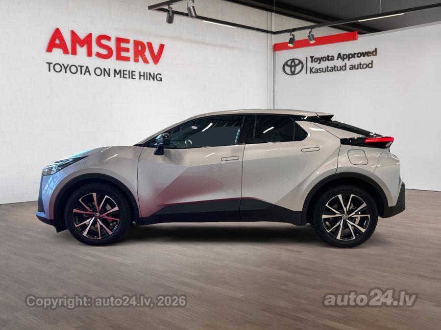 Pelēks Toyota C-HR 2025 Pērnava, ar dzinēja tilpumu 1.80 L un nobraukumu 26 tūkst. km par 28990 €, foto 4 vietnē AUTOMOTO.COM.LV