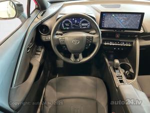 Pelēks Toyota C-HR 2025 Pērnava, ar dzinēja tilpumu 1.80 L un nobraukumu 26 tūkst. km par 28990 €, foto 10 vietnē AUTOMOTO.COM.LV