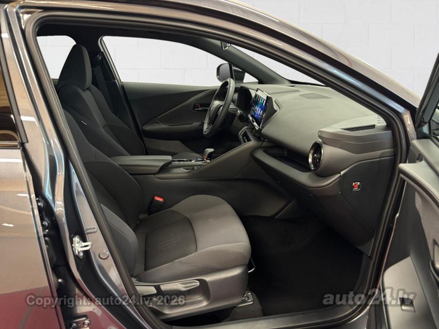 Серый Тойота C-HR 2025 в Тарту, объемом двигателя 1.80 л и пробегом 23 тыс. км за 28990 €, фото 7 на AUTOMOTO.COM.LV