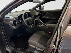 Серый Тойота C-HR 2025 в Тарту, объемом двигателя 1.80 л и пробегом 23 тыс. км за 28990 €, фото 12 на AUTOMOTO.COM.LV