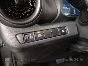 Grey Toyota C-HR 2025 in Tallinn, with an engine capacity of 1.80 L and mileage of 25 thousand km for 28990 €, photo 19 on AUTOMOTO.COM.LV
