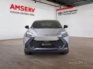 Pelēks Toyota C-HR 2025 Tallina, ar dzinēja tilpumu 1.80 L un nobraukumu 23 tūkst. km par 28990 €, foto 6 vietnē AUTOMOTO.COM.LV