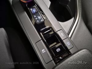 Pelēks Toyota C-HR 2025 Tallina, ar dzinēja tilpumu 1.80 L un nobraukumu 23 tūkst. km par 28990 €, foto 18 vietnē AUTOMOTO.COM.LV
