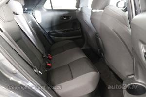 Grey Toyota C-HR 2025 in Tallinn, with an engine capacity of 1.99 L and mileage of 37 thousand km for 35800 €, photo 8 on AUTOMOTO.COM.LV