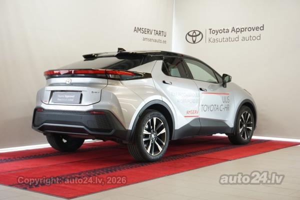 Pelēks Toyota C-HR 2026 Tartu, ar dzinēja tilpumu 1.80 L un nobraukumu 10 tūkst. km par 37900 €, foto 2 vietnē AUTOMOTO.COM.LV