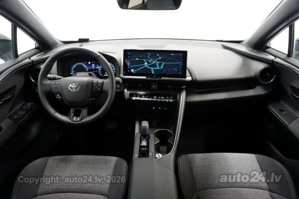 Pelēks Toyota C-HR 2026 Tartu, ar dzinēja tilpumu 1.80 L un nobraukumu 10 tūkst. km par 37900 €, foto 8 vietnē AUTOMOTO.COM.LV