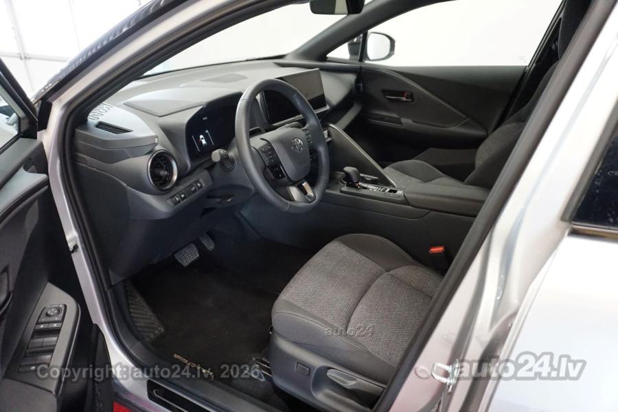 Pelēks Toyota C-HR 2026 Tartu, ar dzinēja tilpumu 1.80 L un nobraukumu 10 tūkst. km par 37900 €, foto 12 vietnē AUTOMOTO.COM.LV