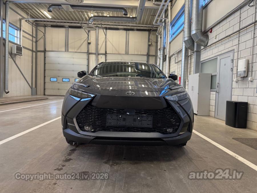 Pelēks Toyota C-HR 2026 Tallina, ar dzinēja tilpumu 2.00 L un nobraukumu 11 tūkst. km par 41900 €, foto 12 vietnē AUTOMOTO.COM.LV