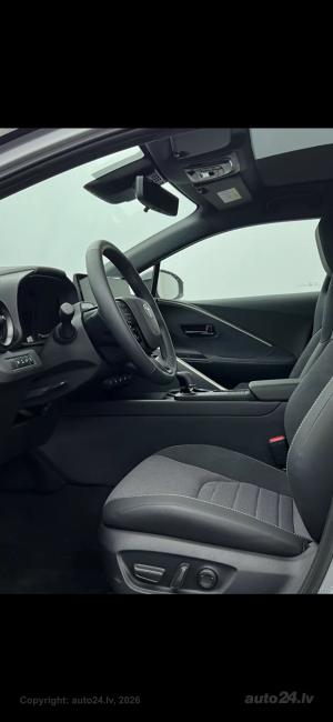 Pelēks Toyota C-HR 2026 Tallina, ar dzinēja tilpumu 2.00 L un nobraukumu 11 tūkst. km par 41900 €, foto 20 vietnē AUTOMOTO.COM.LV