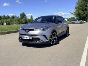 Серый Тойота C-HR 2017 в Паневежис, объемом двигателя 1.80 л и пробегом 206 тыс. км за 12990 €, фото 6 на AUTOMOTO.COM.LV