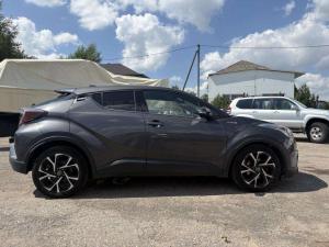 Pelēks Toyota C-HR 2018 Radviliškis, ar dzinēja tilpumu 1.80 L un nobraukumu 127 tūkst. km par 11350 €, foto 9 vietnē AUTOMOTO.COM.LV