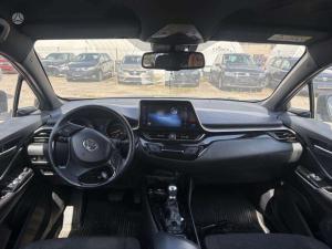 Pelēks Toyota C-HR 2018 Radviliškis, ar dzinēja tilpumu 1.80 L un nobraukumu 127 tūkst. km par 11350 €, foto 14 vietnē AUTOMOTO.COM.LV
