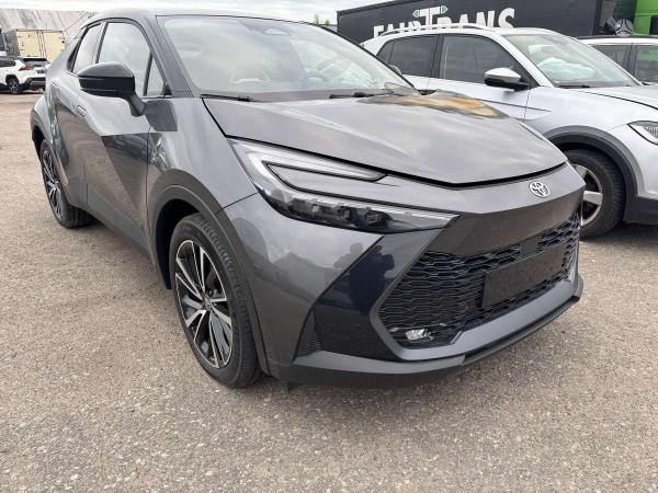 Grey Toyota C-HR 2025 in Panevezys, with an engine capacity of 2.00 L and mileage of 6 thousand km for 17900 €, photo 1 on AUTOMOTO.COM.LV
