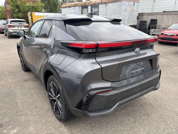 Grey Toyota C-HR 2025 in Panevezys, with an engine capacity of 2.00 L and mileage of 6 thousand km for 17900 €, photo 5 on AUTOMOTO.COM.LV