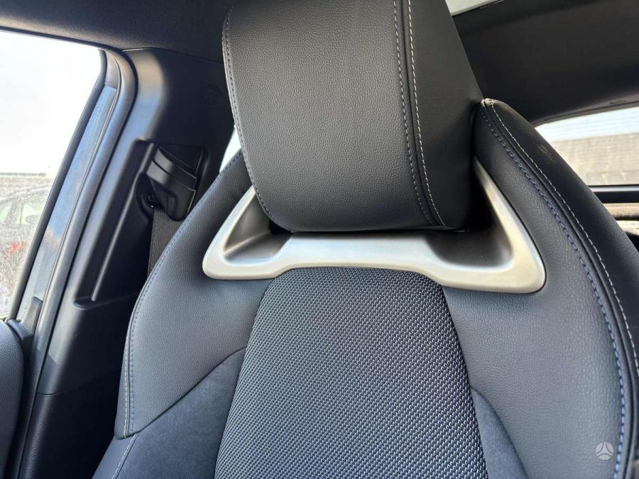 Pelēks Toyota C-HR 2025 Panevēža, ar dzinēja tilpumu 2.00 L un nobraukumu 6 tūkst. km par 17900 €, foto 18 vietnē AUTOMOTO.COM.LV