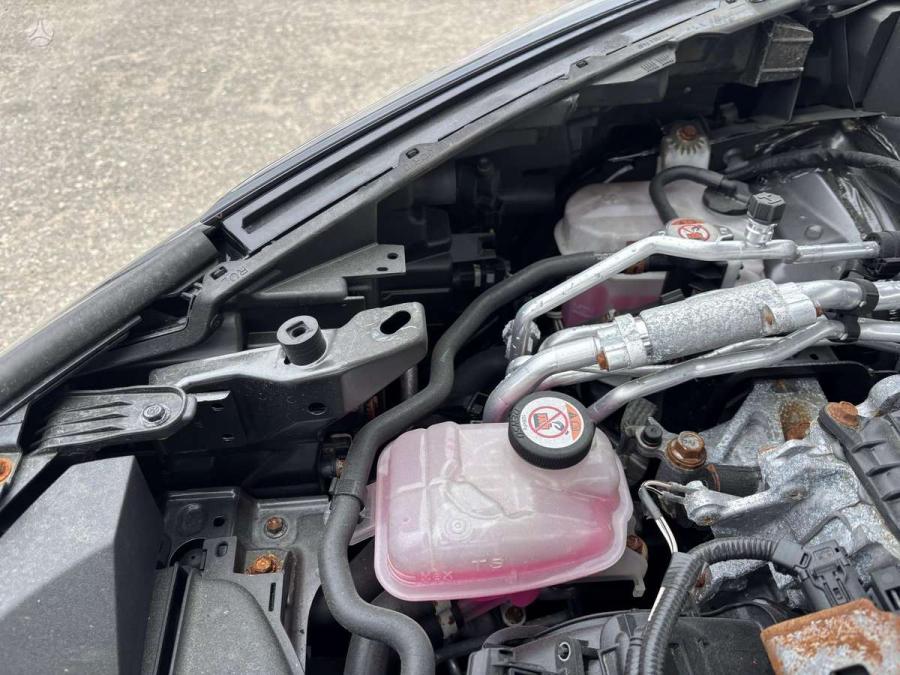 Pelēks Toyota C-HR 2025 Panevēža, ar dzinēja tilpumu 2.00 L un nobraukumu 6 tūkst. km par 17900 €, foto 20 vietnē AUTOMOTO.COM.LV