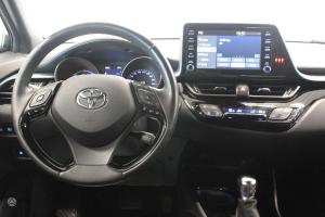 Grey Toyota C-HR 2021 in Kaunas, with an engine capacity of 1.80 L and mileage of 78 thousand km for 21900 €, photo 10 on AUTOMOTO.COM.LV