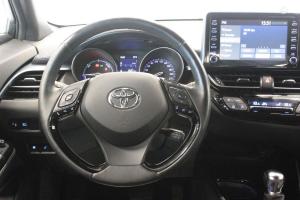 Grey Toyota C-HR 2021 in Kaunas, with an engine capacity of 1.80 L and mileage of 78 thousand km for 21900 €, photo 13 on AUTOMOTO.COM.LV