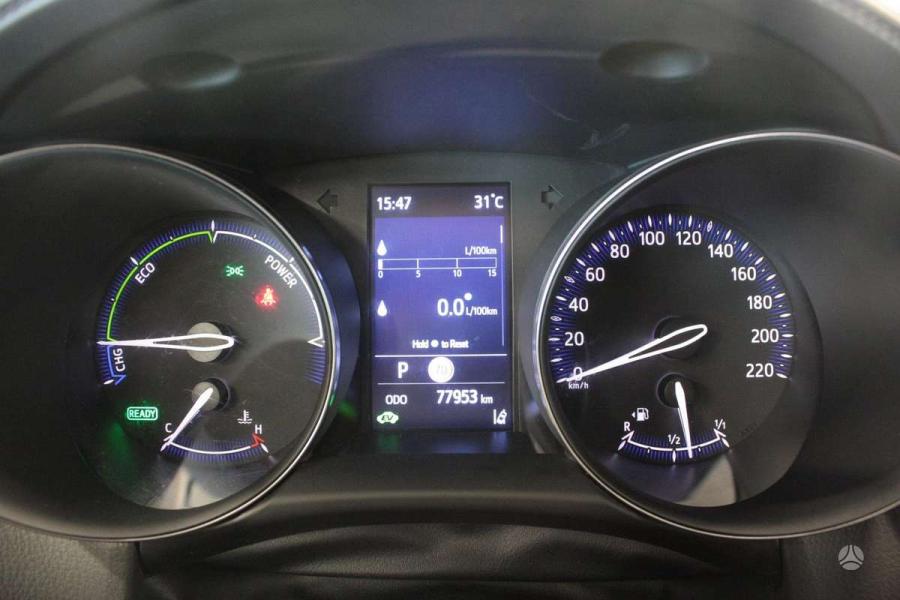 Grey Toyota C-HR 2021 in Kaunas, with an engine capacity of 1.80 L and mileage of 78 thousand km for 21900 €, photo 14 on AUTOMOTO.COM.LV