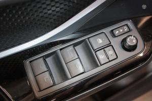 Grey Toyota C-HR 2021 in Kaunas, with an engine capacity of 1.80 L and mileage of 78 thousand km for 21900 €, photo 23 on AUTOMOTO.COM.LV