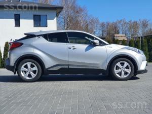 Toyota C-HR 2017 Rīga, ar dzinēja tilpumu 1.80 L un nobraukumu 152 tūkst. km par 15500 €, foto 8 vietnē AUTOMOTO.COM.LV