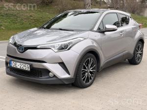 Toyota C-HR 2017 in Ventspils, with an engine capacity of 1.80 L and mileage of 232 thousand km for 13400 €, photo  on AUTOMOTO.COM.LV