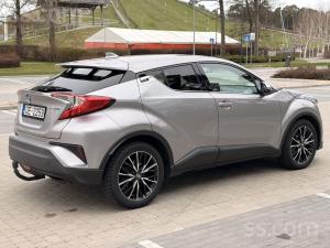 Тойота C-HR 2017 в Вентспилс, объемом двигателя 1.80 л и пробегом 232 тыс. км за 13400 €, фото 6 на AUTOMOTO.COM.LV