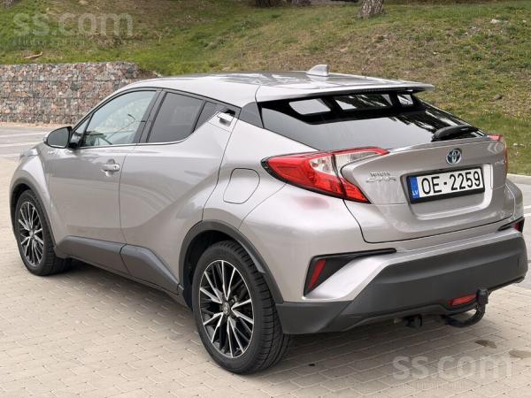 Тойота C-HR 2017 в Вентспилс, объемом двигателя 1.80 л и пробегом 232 тыс. км за 13400 €, фото 7 на AUTOMOTO.COM.LV