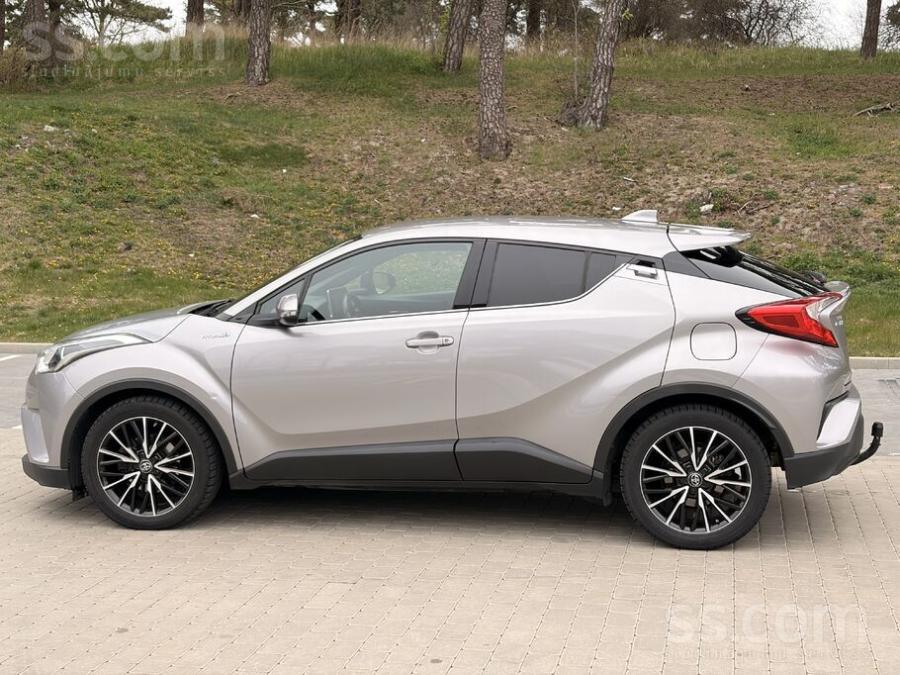 Тойота C-HR 2017 в Вентспилс, объемом двигателя 1.80 л и пробегом 232 тыс. км за 13400 €, фото 9 на AUTOMOTO.COM.LV