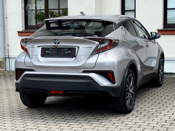 Тойота C-HR 2017 в Елгава, объемом двигателя 1.80 л и пробегом 169 тыс. км за 15800 €, фото 3 на AUTOMOTO.COM.LV