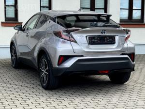 Тойота C-HR 2017 в Елгава, объемом двигателя 1.80 л и пробегом 169 тыс. км за 15800 €, фото 5 на AUTOMOTO.COM.LV