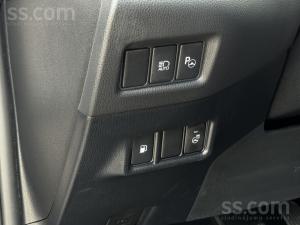 Тойота C-HR 2017 в Елгава, объемом двигателя 1.80 л и пробегом 169 тыс. км за 15800 €, фото 20 на AUTOMOTO.COM.LV