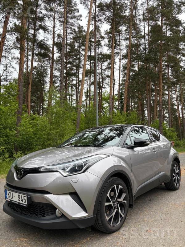 Toyota C-HR 2017 in Riga, with an engine capacity of 1.20 L and mileage of 91 thousand km for 14500 €, photo 2 on AUTOMOTO.COM.LV