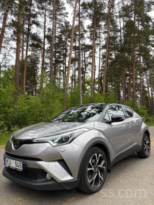 Тойота C-HR 2017 в Рига, объемом двигателя 1.20 л и пробегом 91 тыс. км за 14500 €, фото 3 на AUTOMOTO.COM.LV