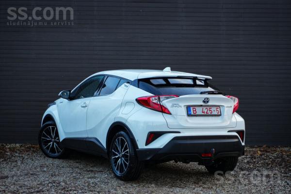 Toyota C-HR 2018 Rīga, ar dzinēja tilpumu 1.80 L un nobraukumu 0 tūkst. km par 15000 €, foto 4 vietnē AUTOMOTO.COM.LV