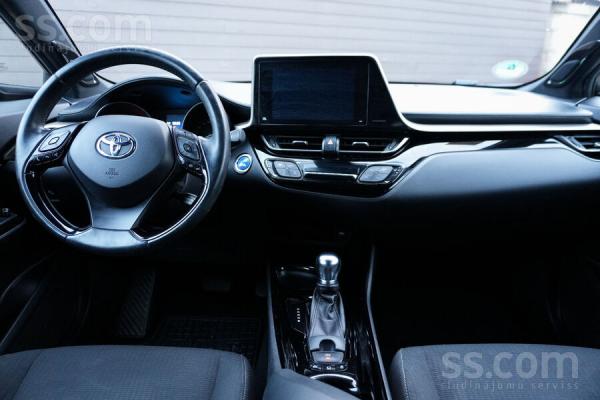 Toyota C-HR 2018 Rīga, ar dzinēja tilpumu 1.80 L un nobraukumu 0 tūkst. km par 15000 €, foto 7 vietnē AUTOMOTO.COM.LV