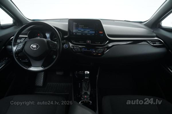 Toyota C-HR 2018 in Tallinn, with an engine capacity of 1.80 L and mileage of 125 thousand km for 16490 €, photo 8 on AUTOMOTO.COM.LV