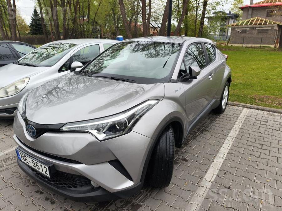 Toyota C-HR 2018 Rīga, ar dzinēja tilpumu 1.80 L un nobraukumu 113 tūkst. km par 16490 €, foto 1 vietnē AUTOMOTO.COM.LV