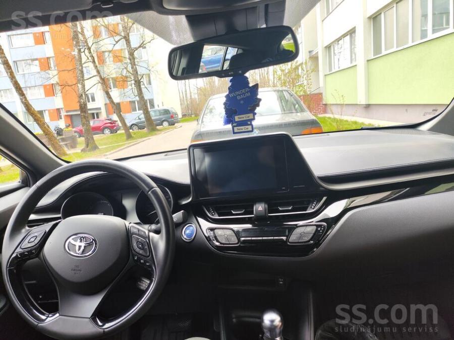 Toyota C-HR 2018 Rīga, ar dzinēja tilpumu 1.80 L un nobraukumu 113 tūkst. km par 16490 €, foto 6 vietnē AUTOMOTO.COM.LV