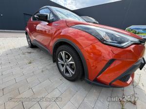 Toyota C-HR 2020 in Tallinn, with an engine capacity of 2.00 L and mileage of 105 thousand km for 20499 €, photo  on AUTOMOTO.COM.LV