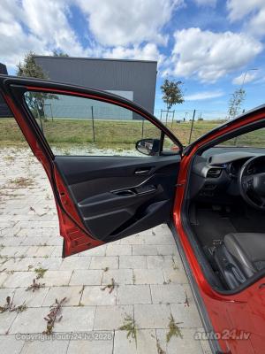 Тойота C-HR 2020 в Таллин, объемом двигателя 2.00 л и пробегом 105 тыс. км за 20499 €, фото 25 на AUTOMOTO.COM.LV