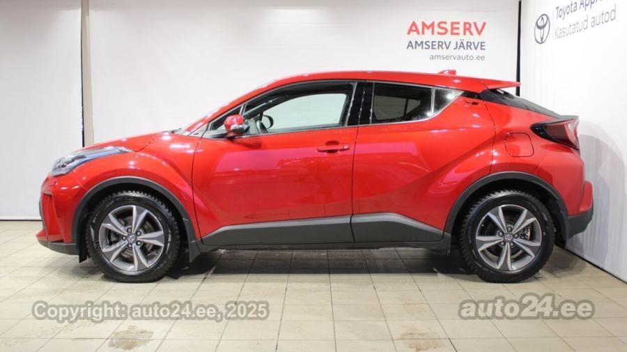 Toyota C-HR 2021 in Tallinn, with an engine capacity of 1.80 L and mileage of 53 thousand km for 21990 €, photo 3 on AUTOMOTO.COM.LV