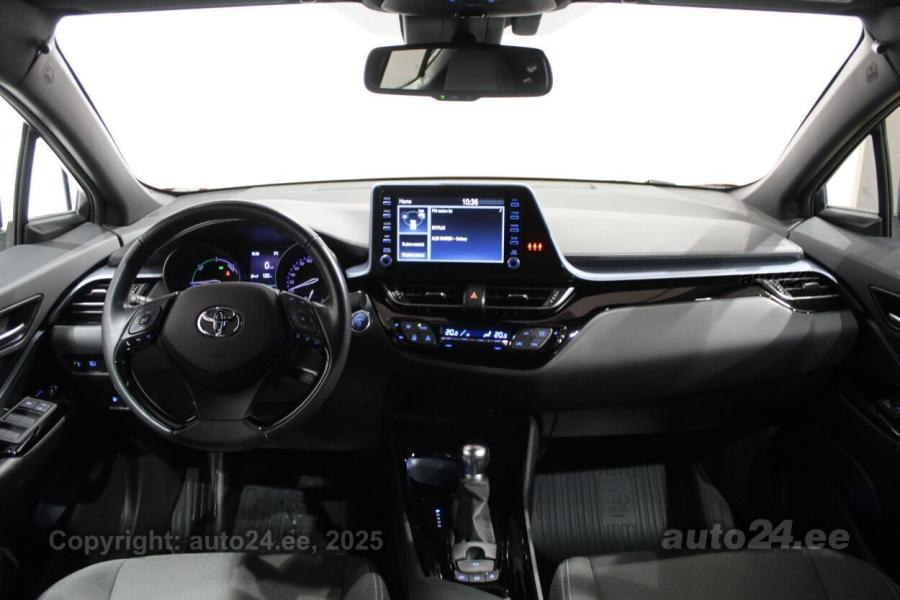 Toyota C-HR 2021 in Tallinn, with an engine capacity of 1.80 L and mileage of 53 thousand km for 21990 €, photo 8 on AUTOMOTO.COM.LV