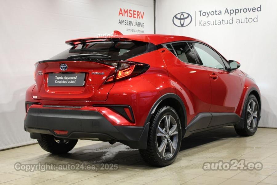 Toyota C-HR 2021 Tallina, ar dzinēja tilpumu 1.80 L un nobraukumu 53 tūkst. km par 21990 €, foto 2 vietnē AUTOMOTO.COM.LV