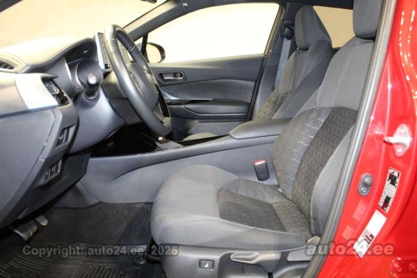 Toyota C-HR 2021 in Tallinn, with an engine capacity of 1.80 L and mileage of 53 thousand km for 21990 €, photo 11 on AUTOMOTO.COM.LV