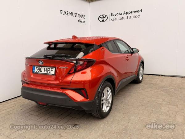 Toyota C-HR 2021 in Tallinn, with an engine capacity of 1.80 L and mileage of 66 thousand km for 19995 €, photo 2 on AUTOMOTO.COM.LV